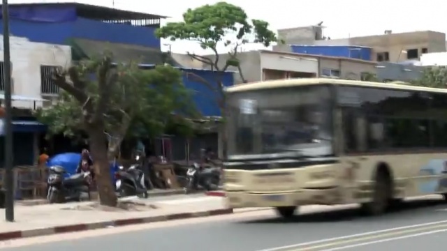 Grève des travailleurs d’AFTU: Point de bus Tata dans les artères de ...