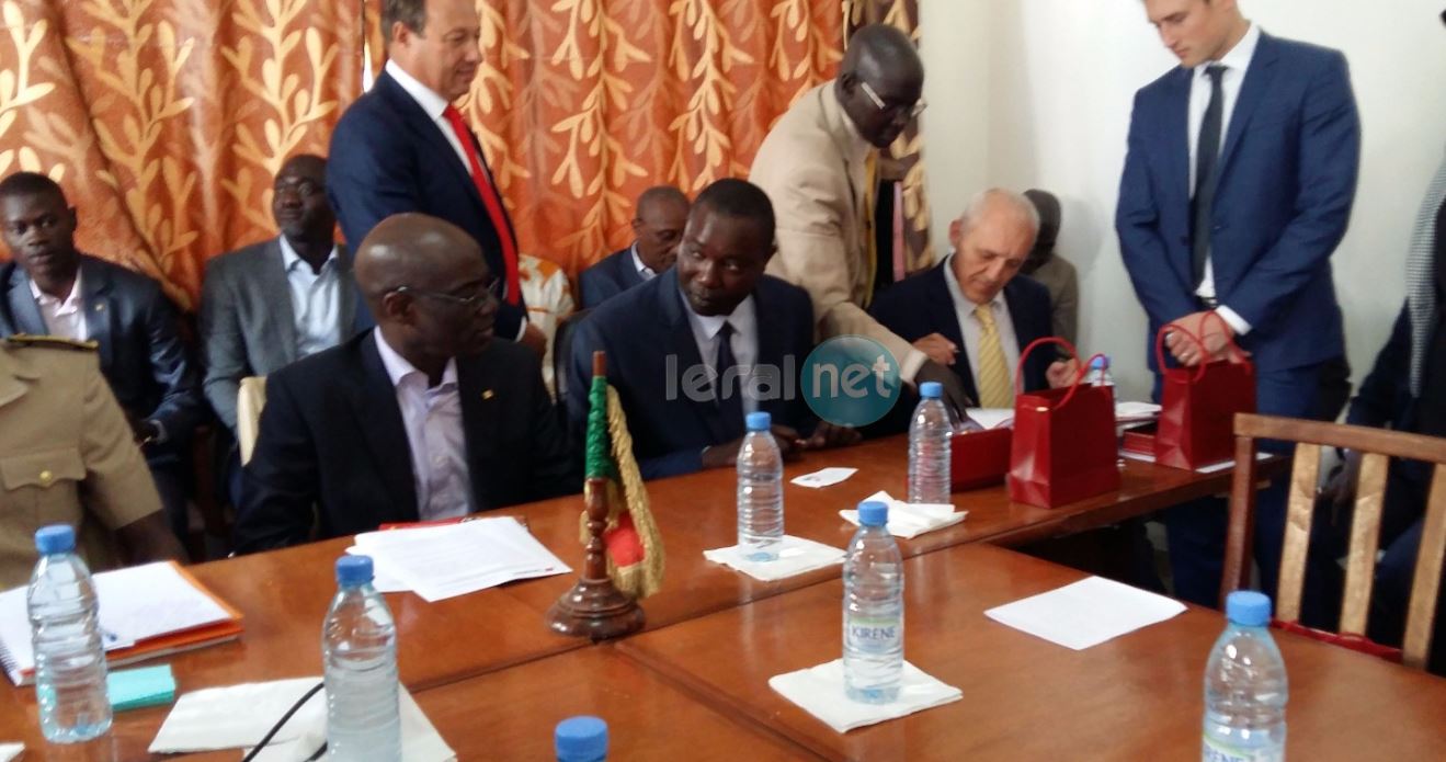 Abou Seck, maire de Bargny, est revenu sur les problème rencontrés par ...