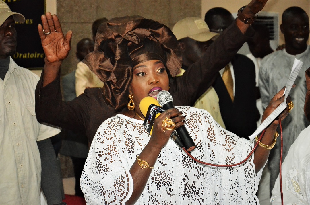 La grande Dame Amina Fall et Sokhna Bousso s'allient pour réélire Macky ...