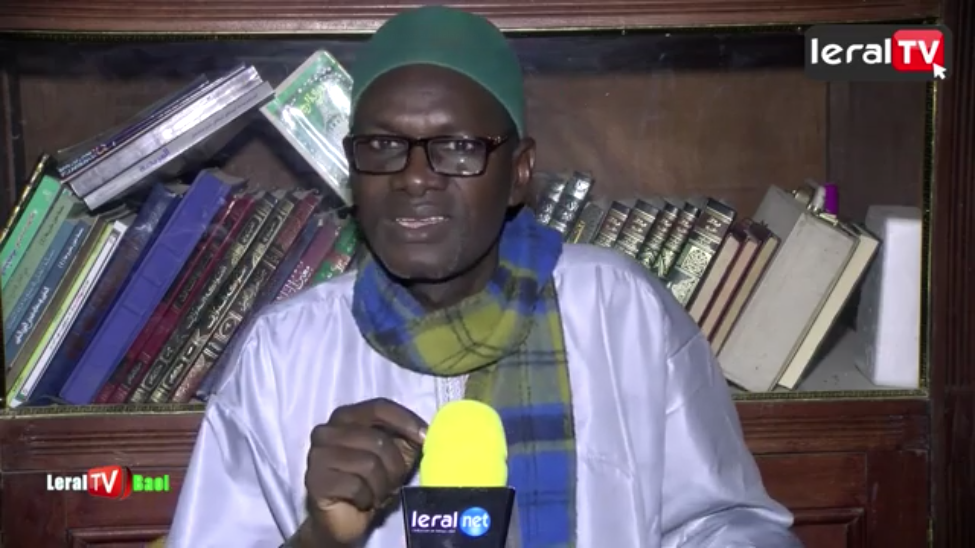 VIDEO - Moustapha Mbaye Sam rappelle le message de paix de Cheikh ...