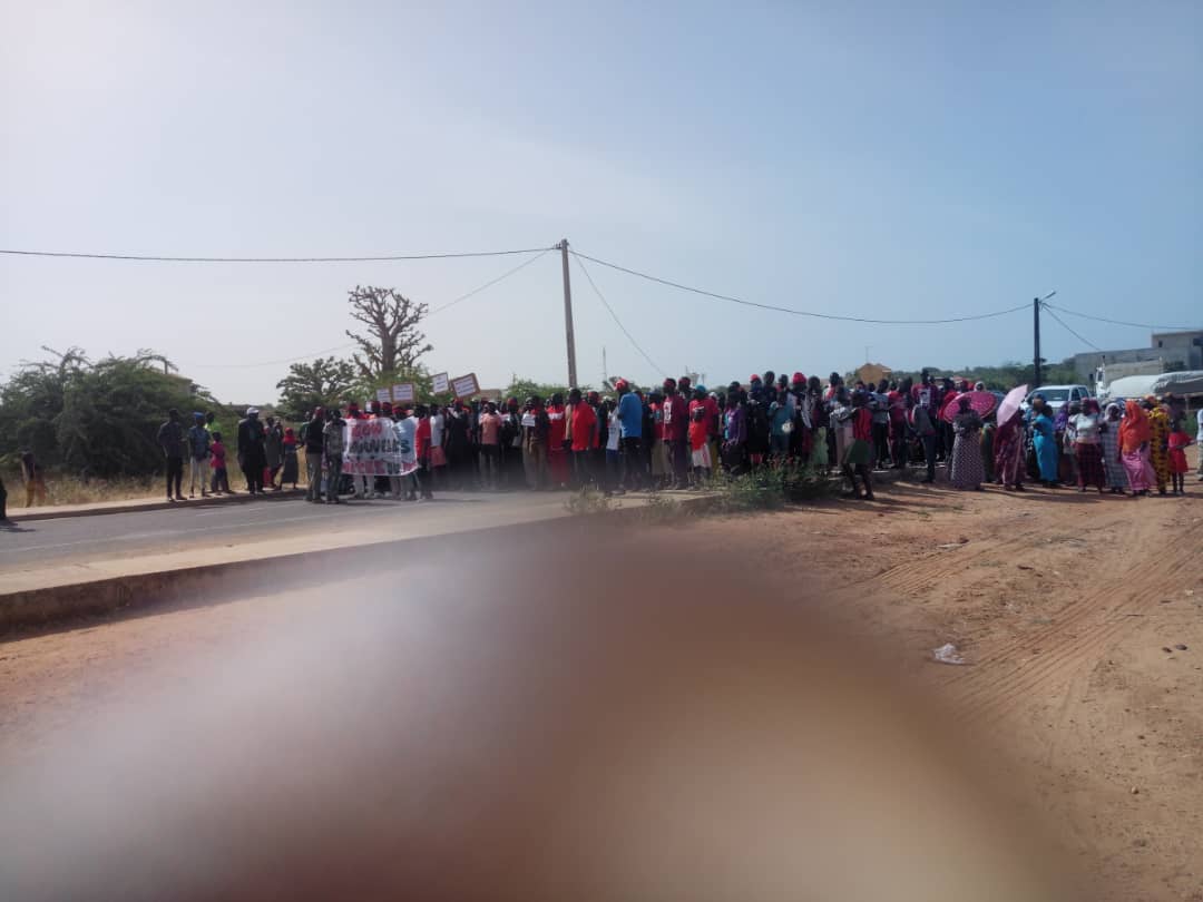 VIDEO - Popenguine: Marche des populations contre le futur port de Ndayane