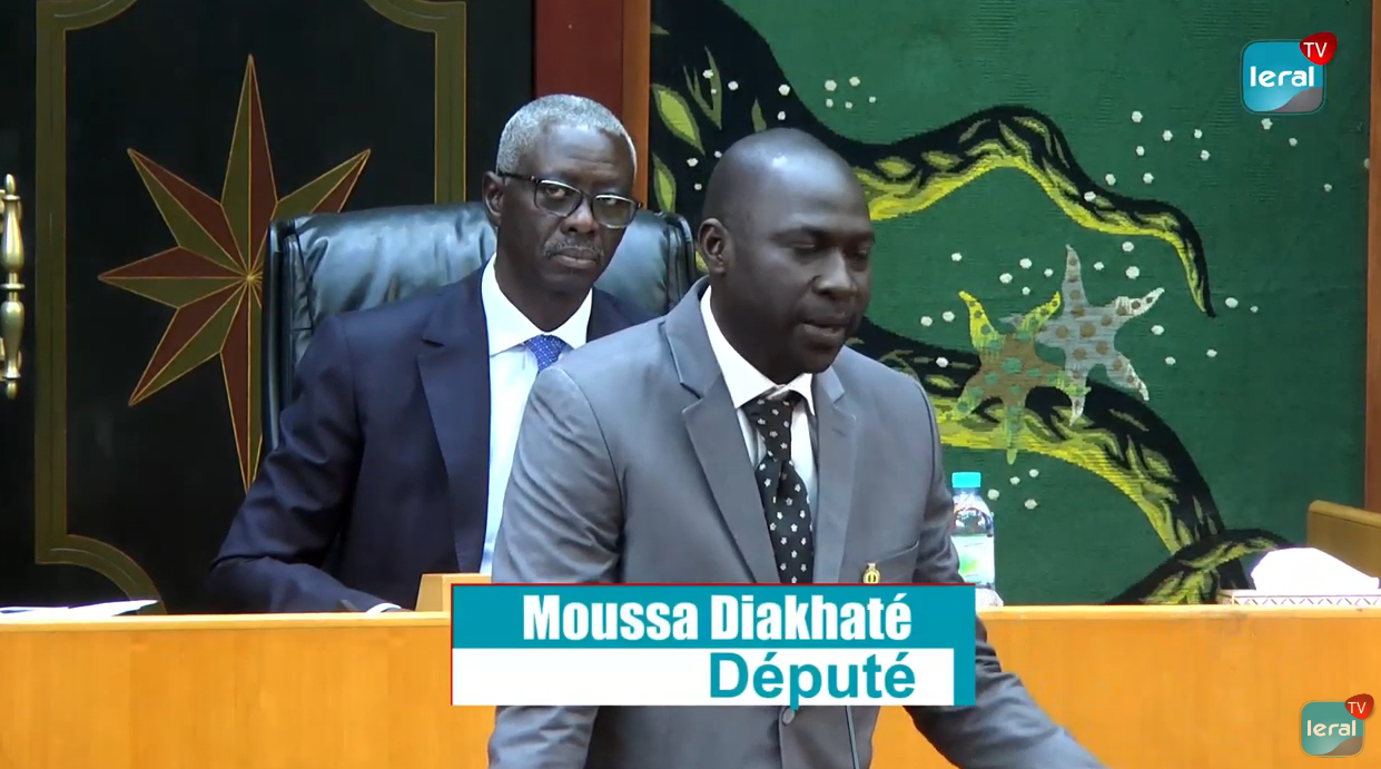 Remplaçant de Pape Diop : Le cours magistral de communication de Moussa ...